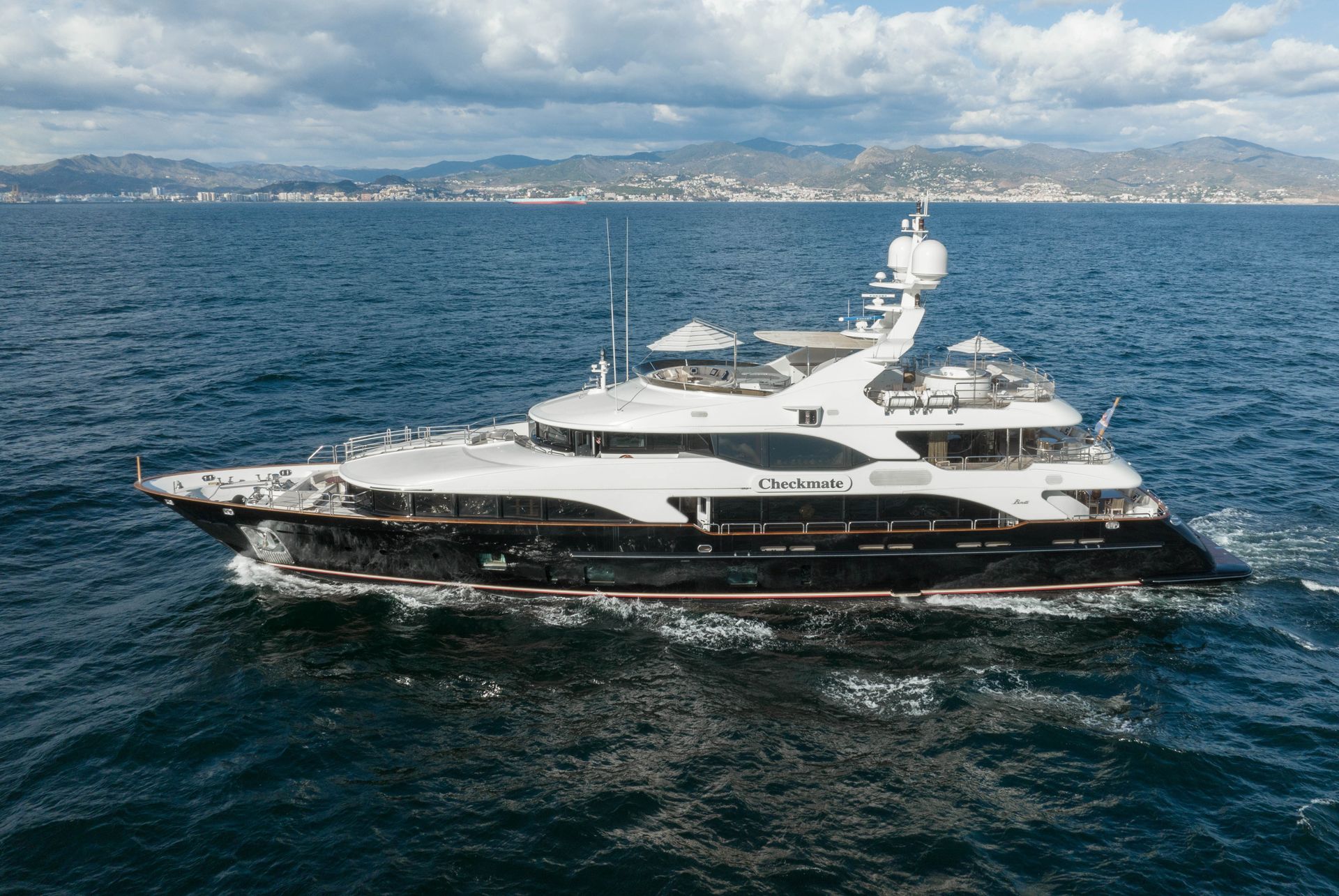 CHECKMATE yacht for sale (Benetti, 44.2m, 2013)